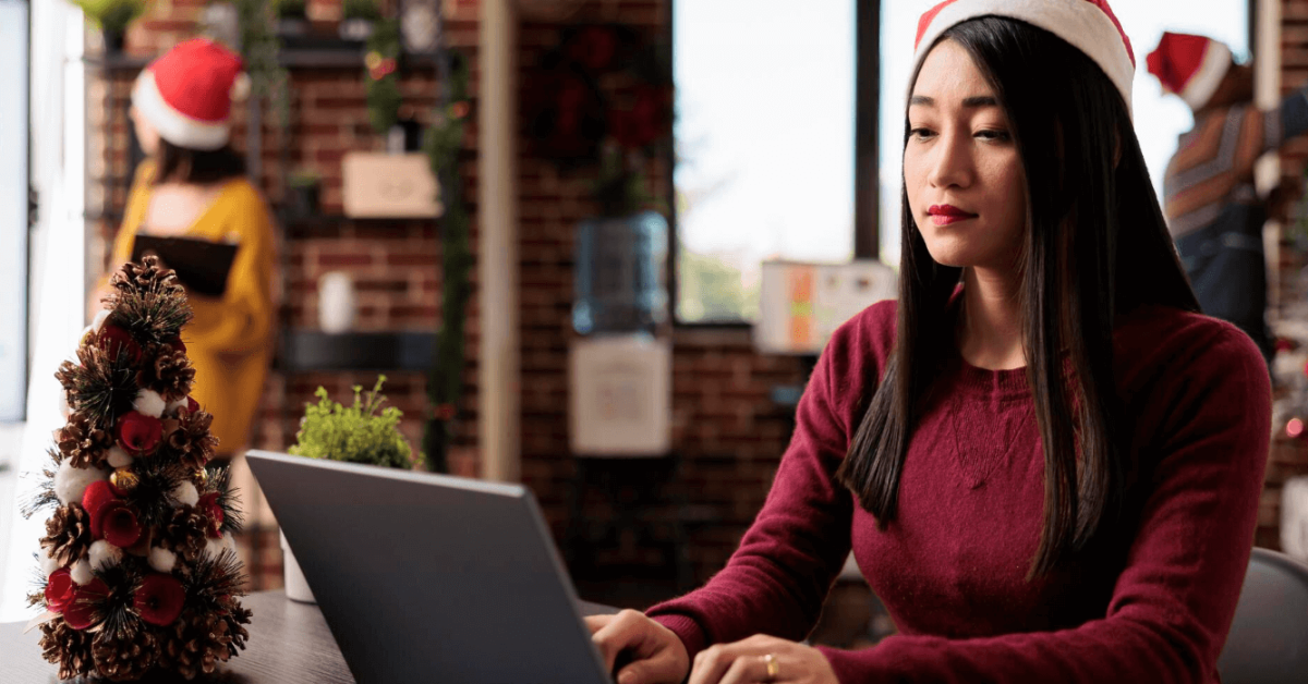 Work Holiday Balance Tips: Efficient Hacks for a Stress-Free Holiday